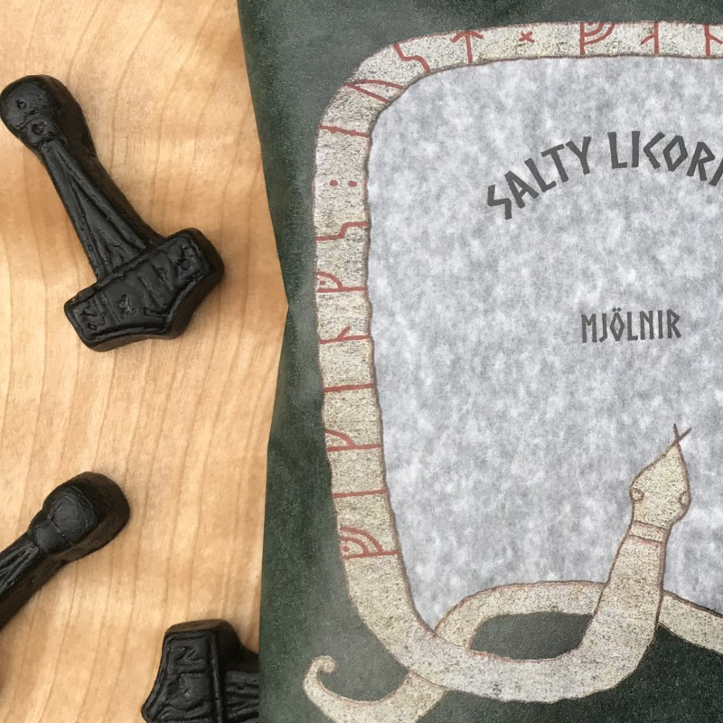 "Viking Sweets", schwedische Fruchtgummis in Form eines Thorshammers ...